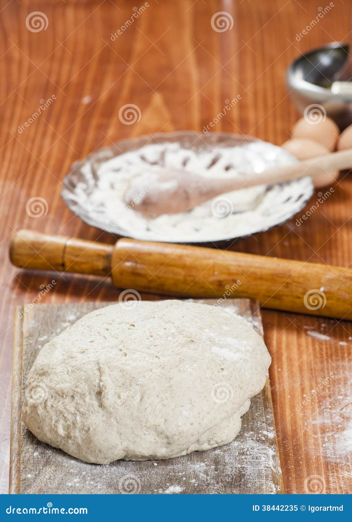 Dought image stock. Image du délicieux, italien, cuisinier - 38442235