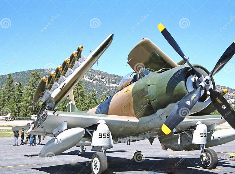 Douglas Skyraider editorial photography. Image of vietnam - 29331302