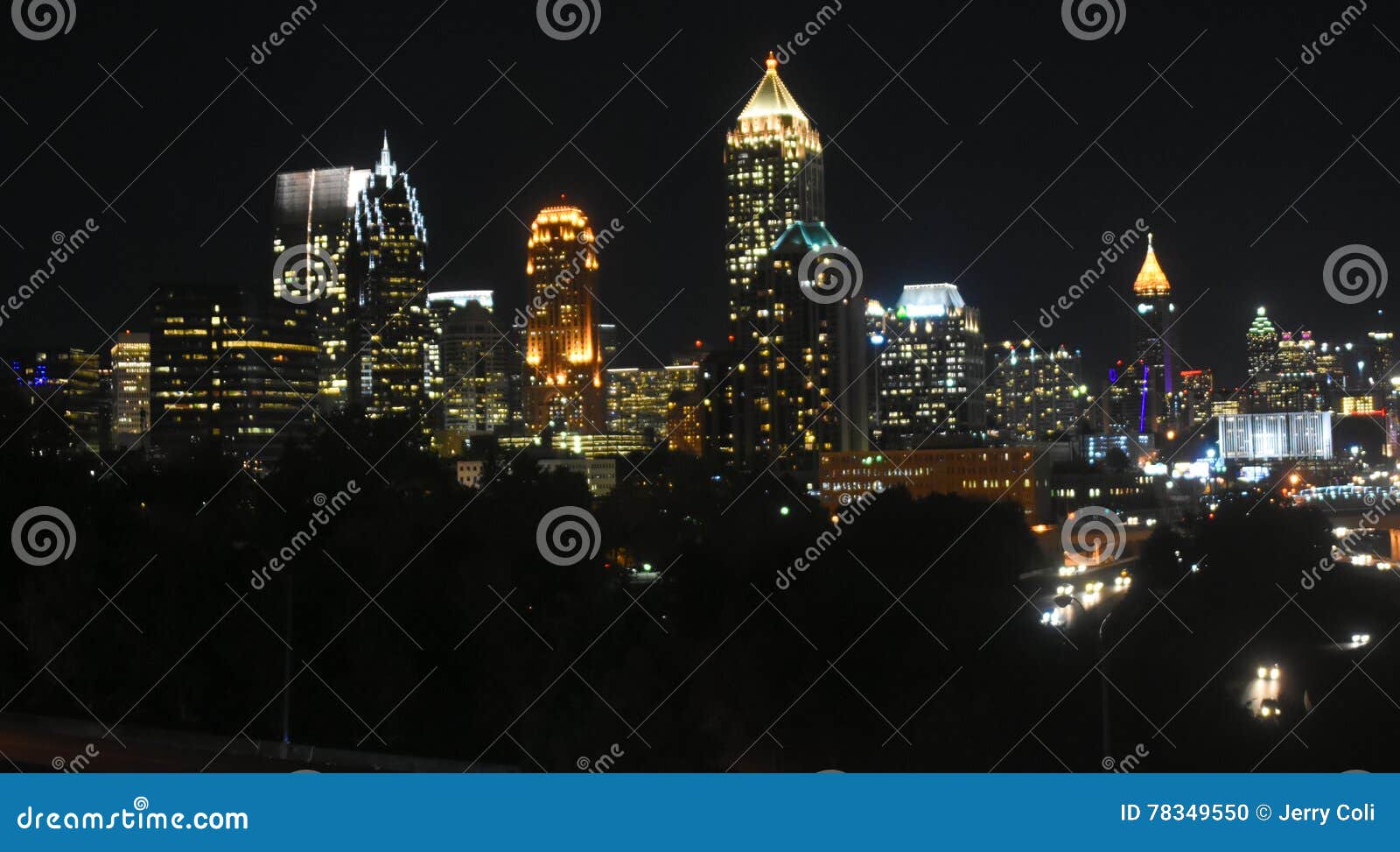 Downtown Atlanta at night. editorial image. Image of darkness - 78349550