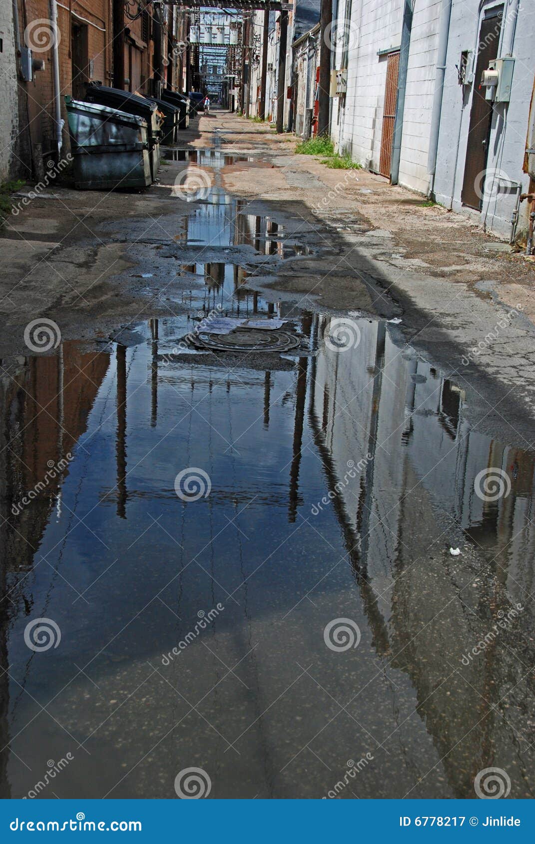 Downtown Back Ally after Rain Stock Image - Image of crack, blue: 6778217