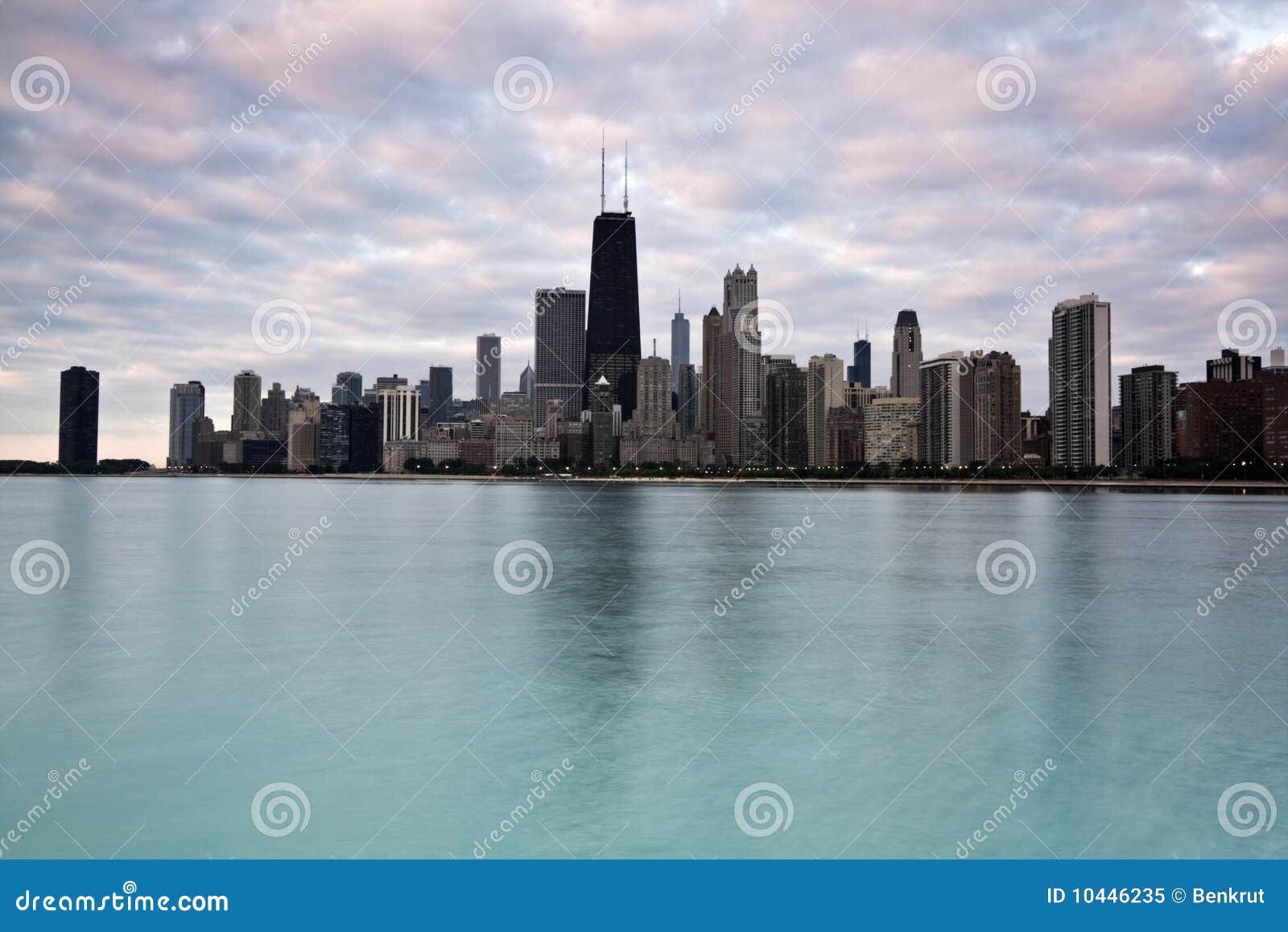 Downtown Chicago Morning Time Stock Image - Image of skyscraper, urban ...