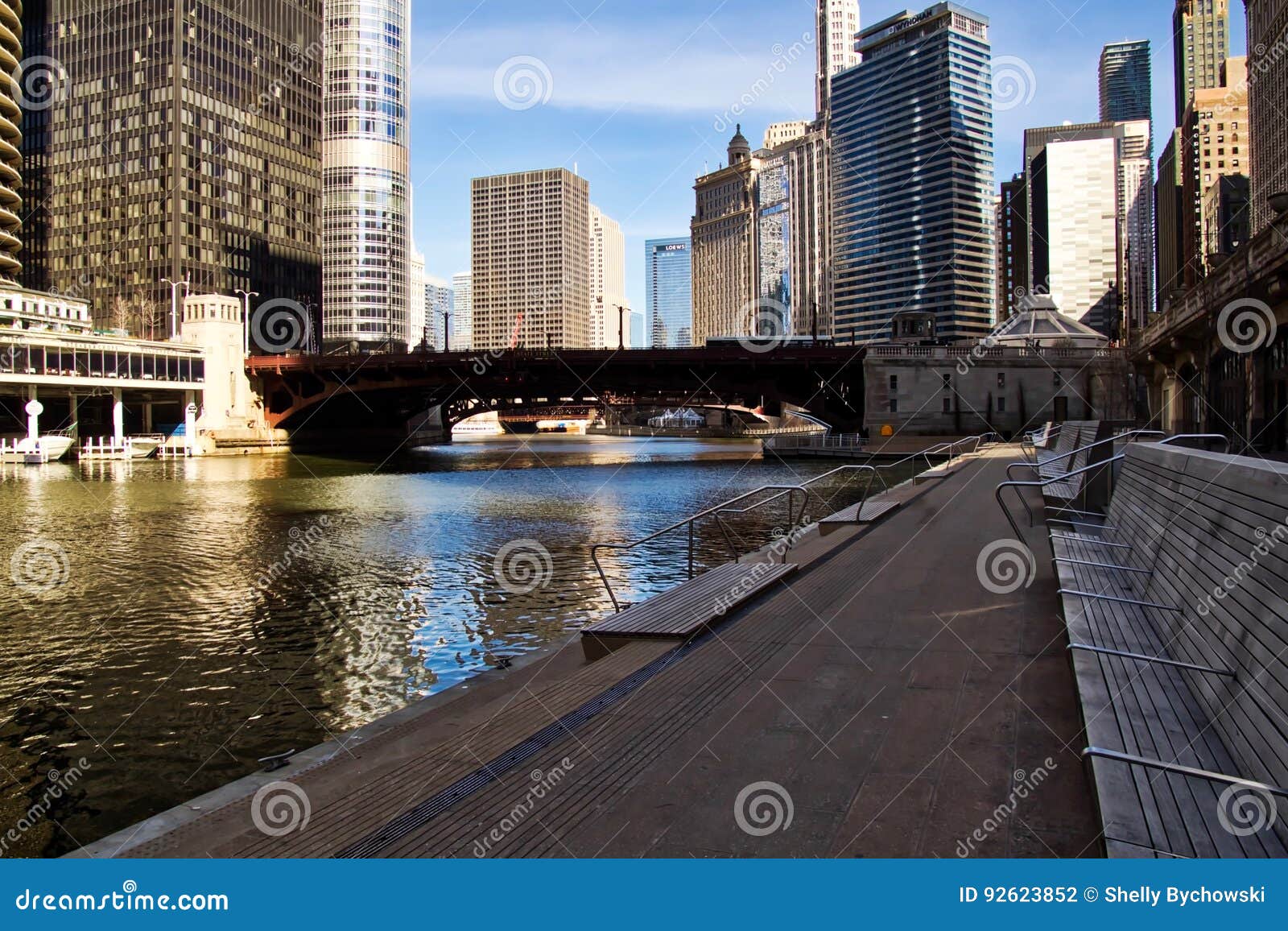 Downtown Chicago River View on Riverwalk Editorial Photography - Image ...