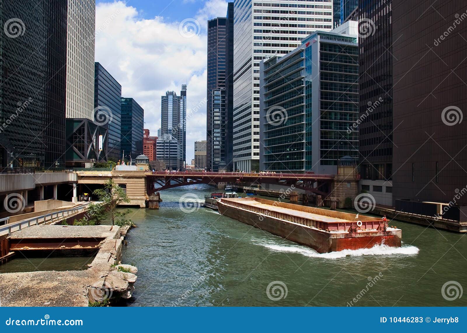 Downtown Chicago Waterway stock image. Image of highrise - 10446283