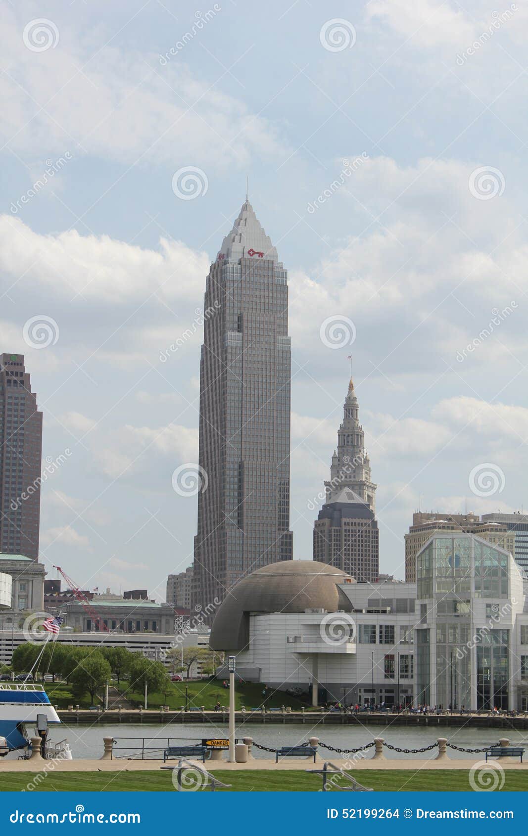 Downtown Cleveland editorial stock image. Image of bush - 52199264