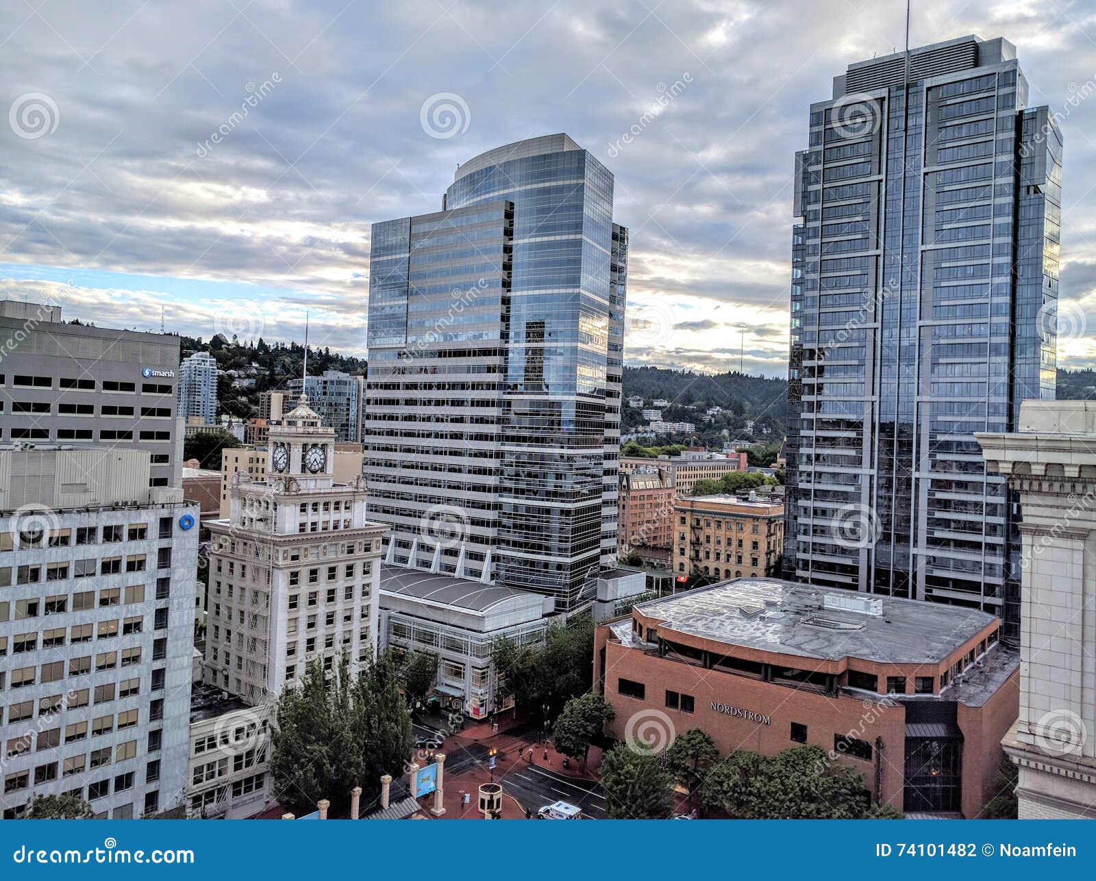 Downtown Portland editorial photography. Image of portland - 74101482