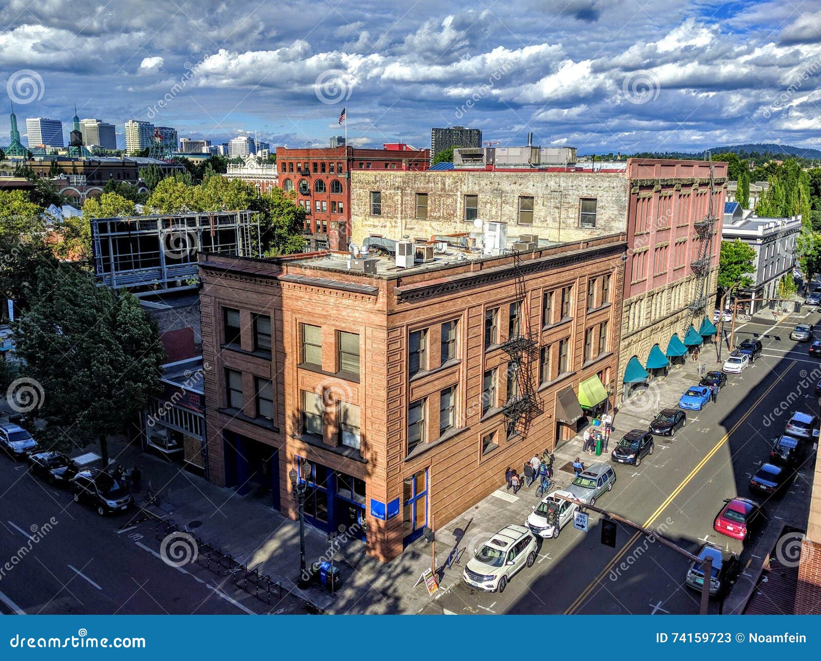 Downtown Portland Oregon editorial stock photo. Image of america - 74159723