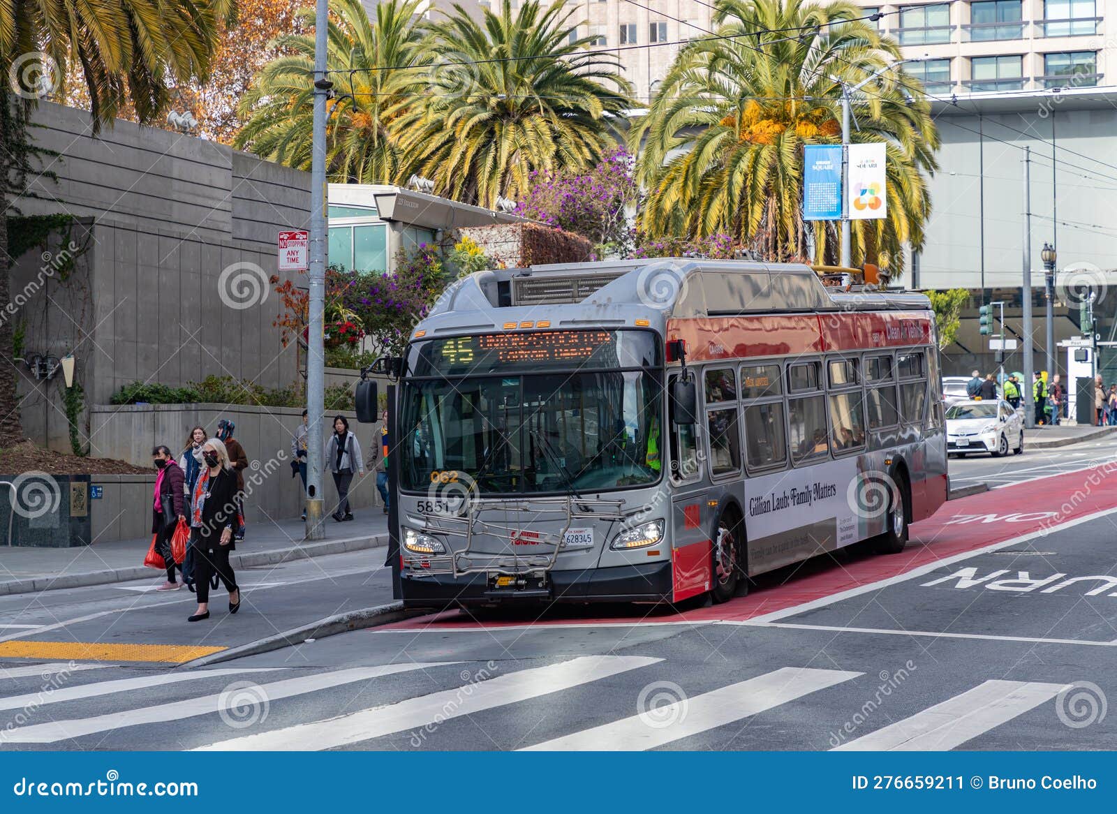 Downtown San Francisco Bus editorial photo. Image of people - 276659211
