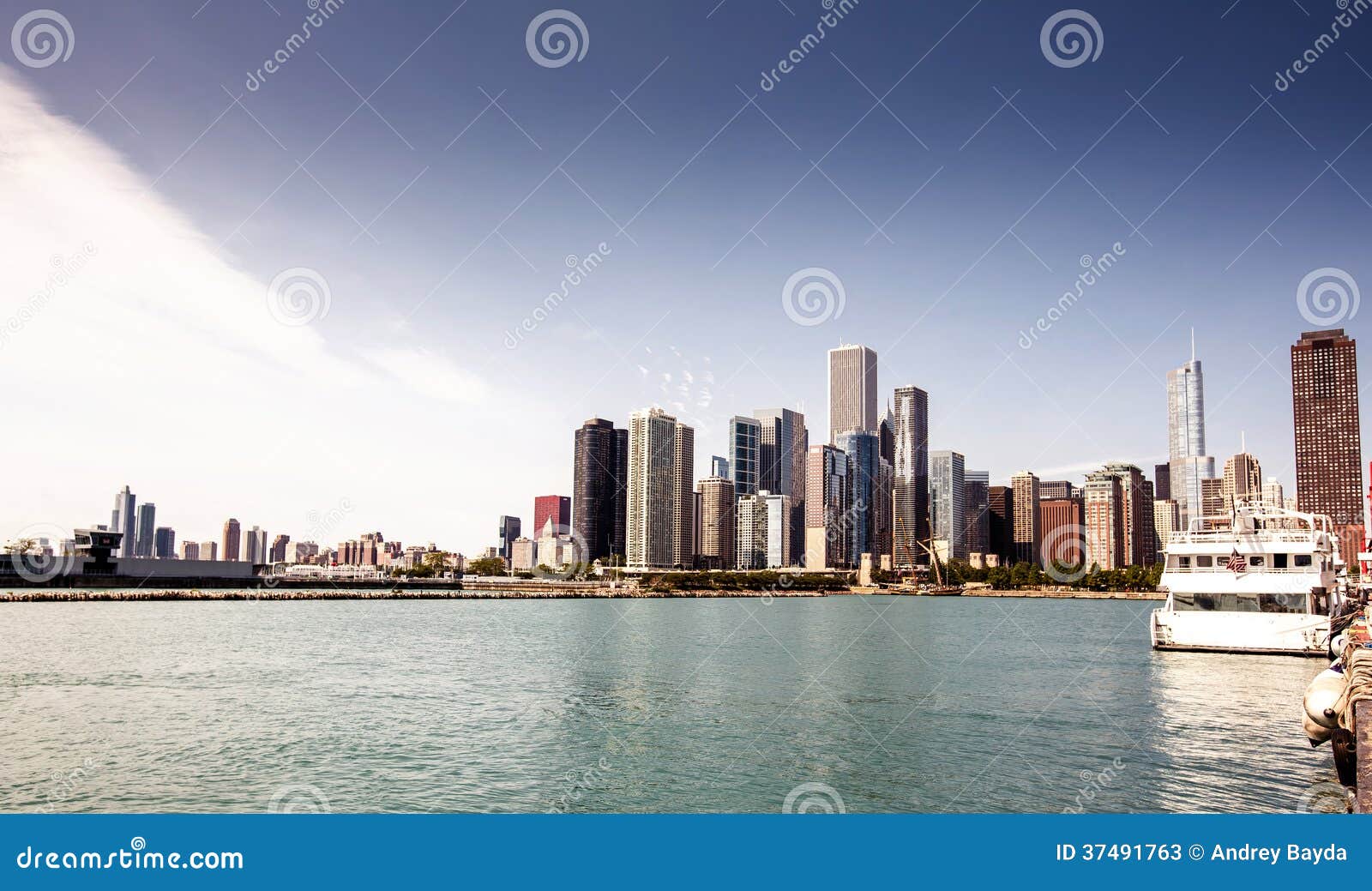 Downtown skyline Chicago stock image. Image of reflection - 37491763