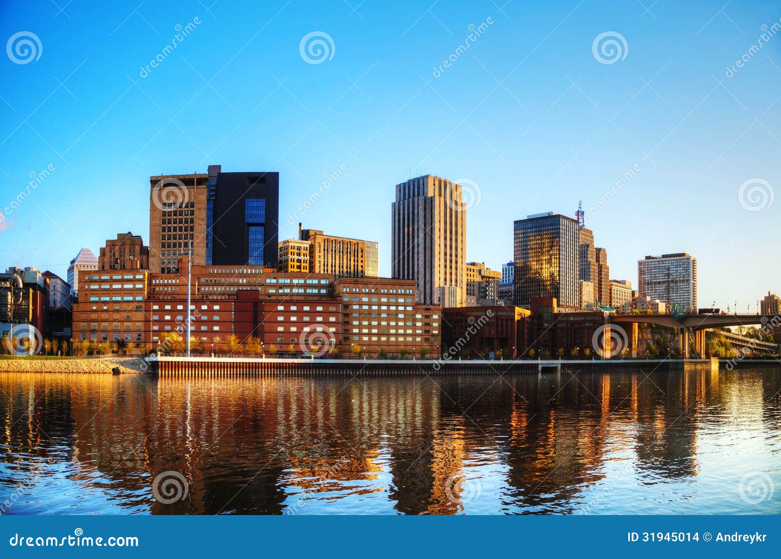 Downtown of St. Paul, MN stock photo. Image of district - 31945014