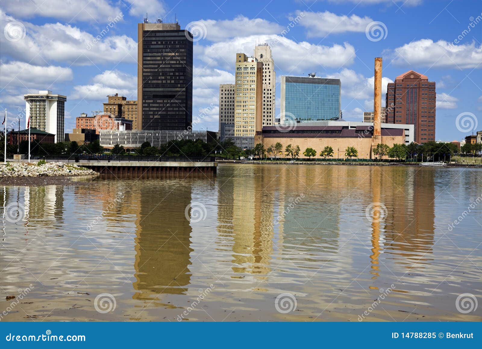 Downtown of Toledo stock image. Image of building, reflection - 14788285