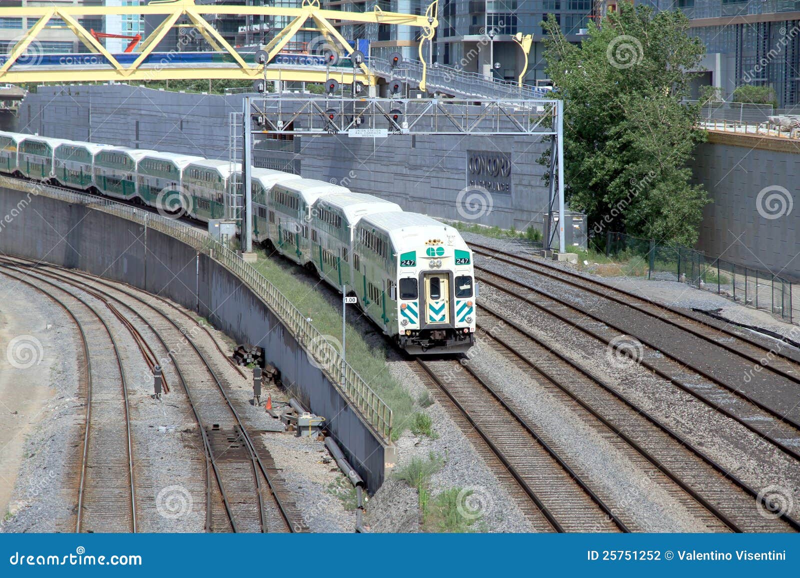 868 Toronto Train Transport Stock Photos - Free & Royalty-Free Stock ...