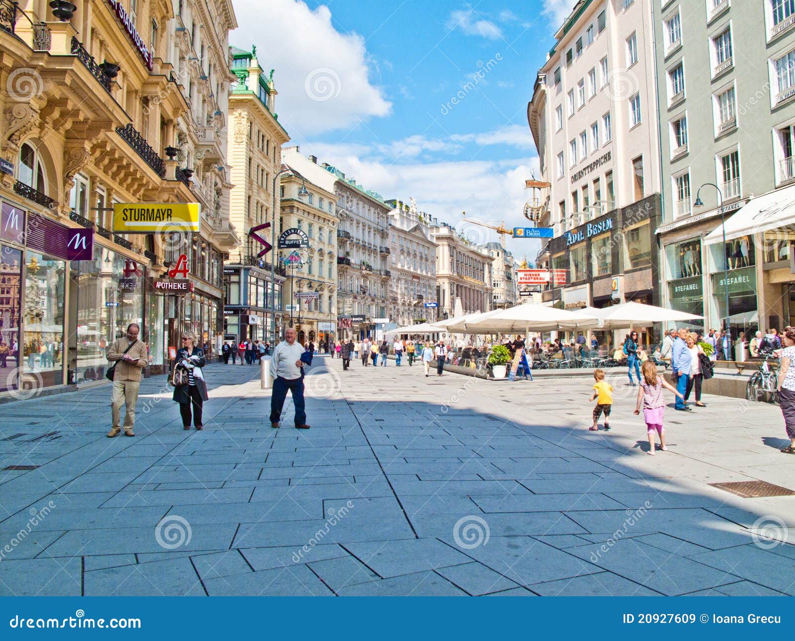 Downtown Vienna editorial stock image. Image of stephansplatz - 20927609