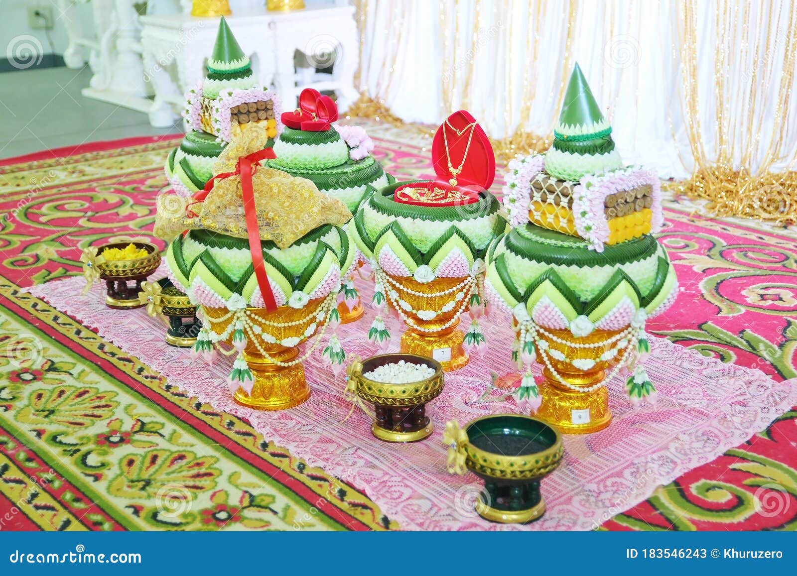 Dowry In Thai Wedding Ceremony, Tradition Wedding Ceremony In Thailand ...