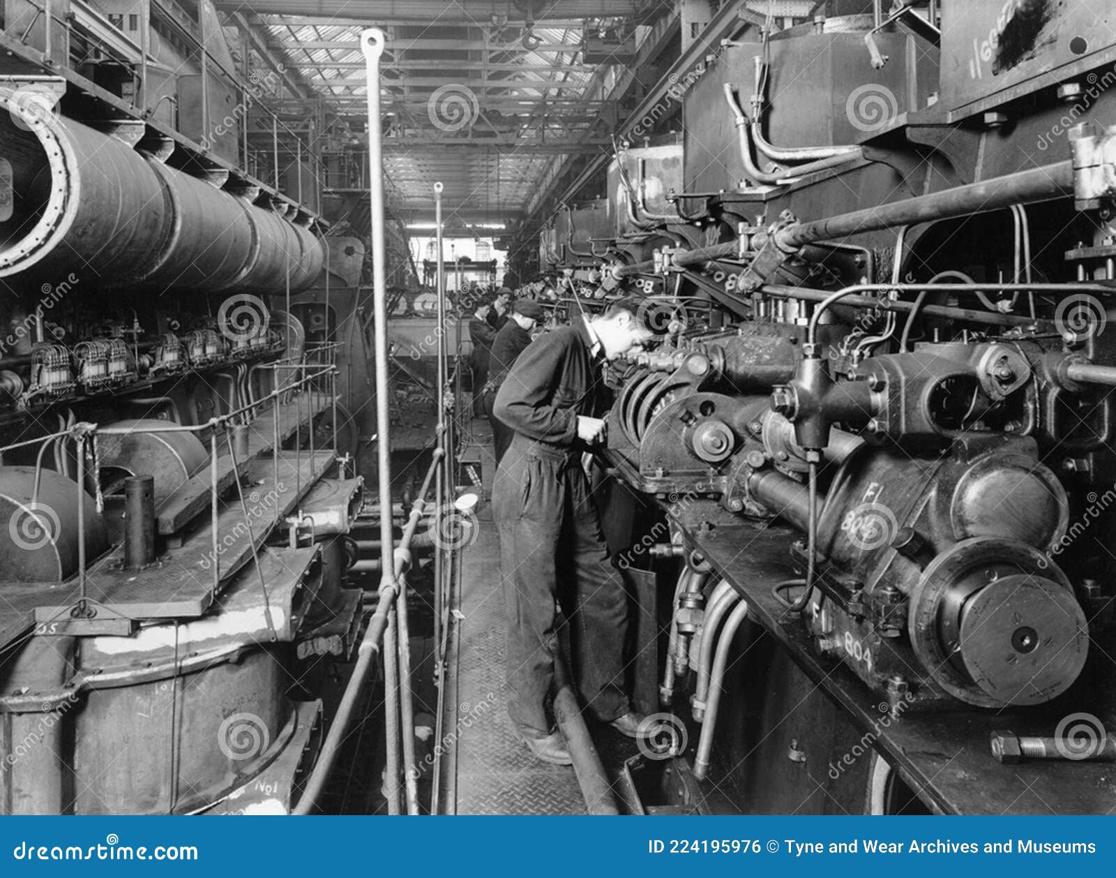 Doxford Engine Works Erecting Pits Picture. Image: 224195976