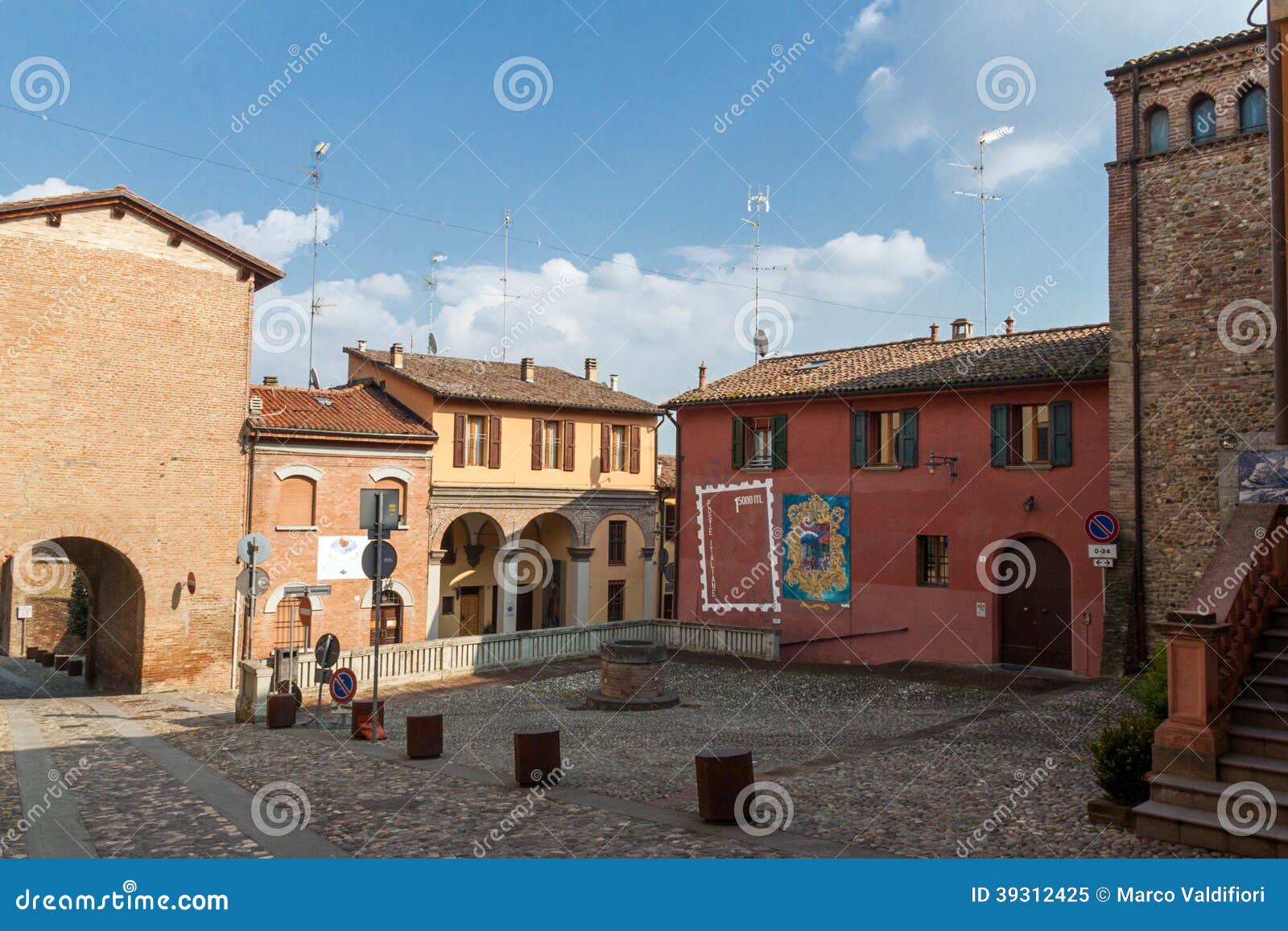 Dozza. Emilia-Romagna. Italy Stock Image - Image of construction, alley ...