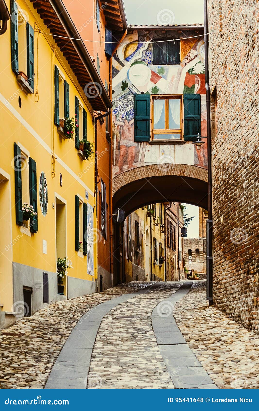Dozza Imolese, Italy editorial stock photo. Image of town - 95441648
