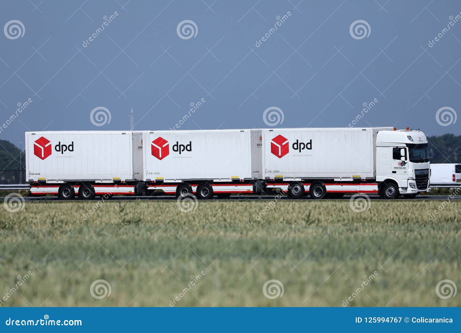 DPD Trucks on highway editorial photography. Image of currier - 125994767