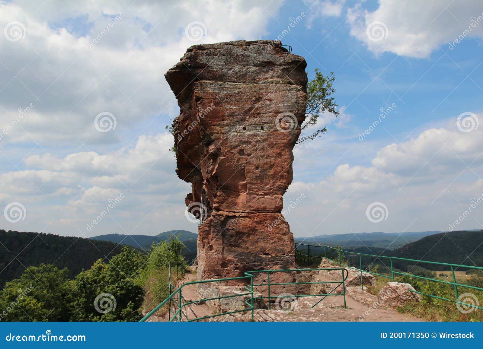 Drachenfels Castle in Busenberg, Germany Stock Photo - Image of forest ...