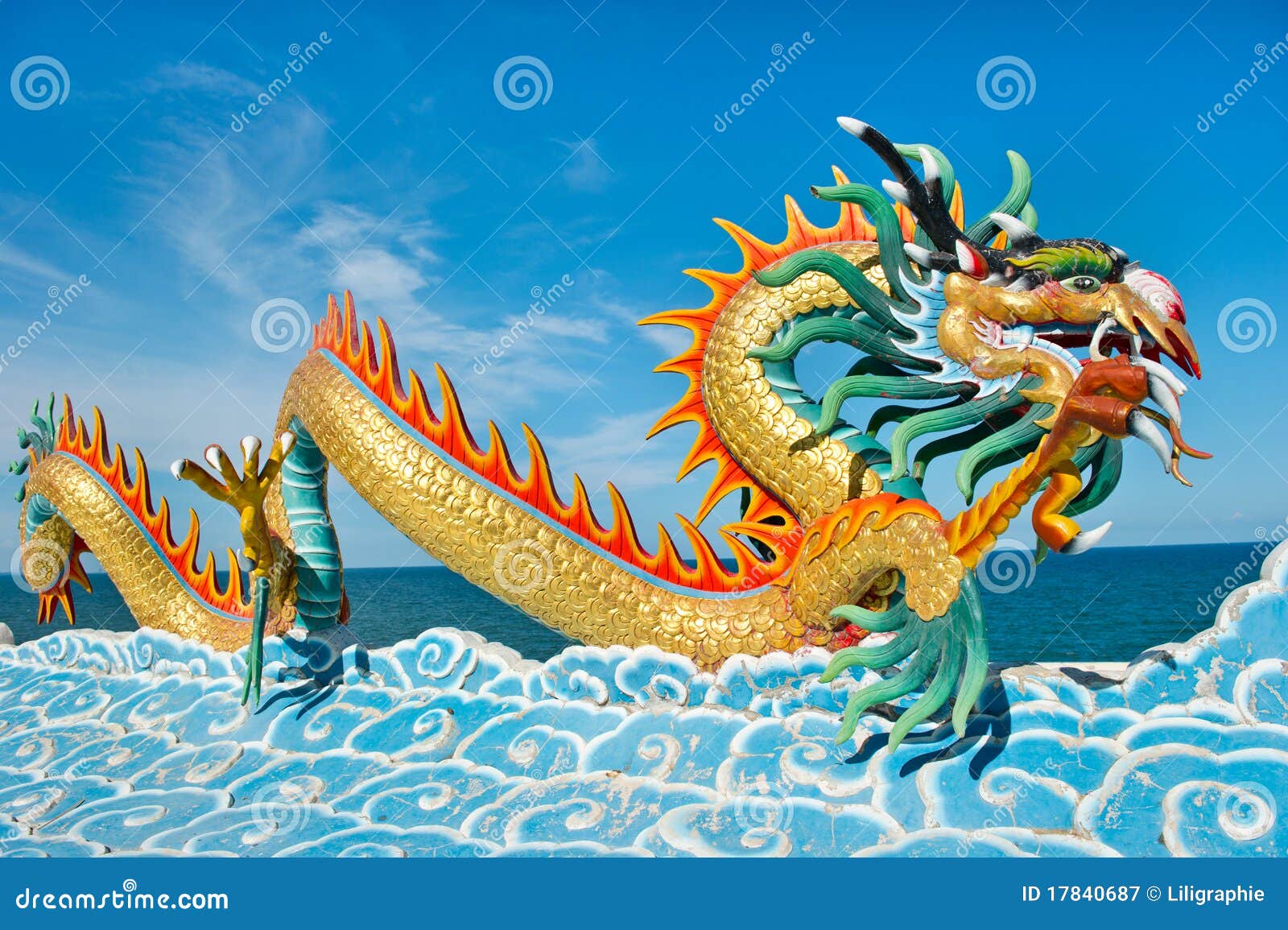 Dragón hermoso imagen de archivo. Imagen de escultura - 17840687