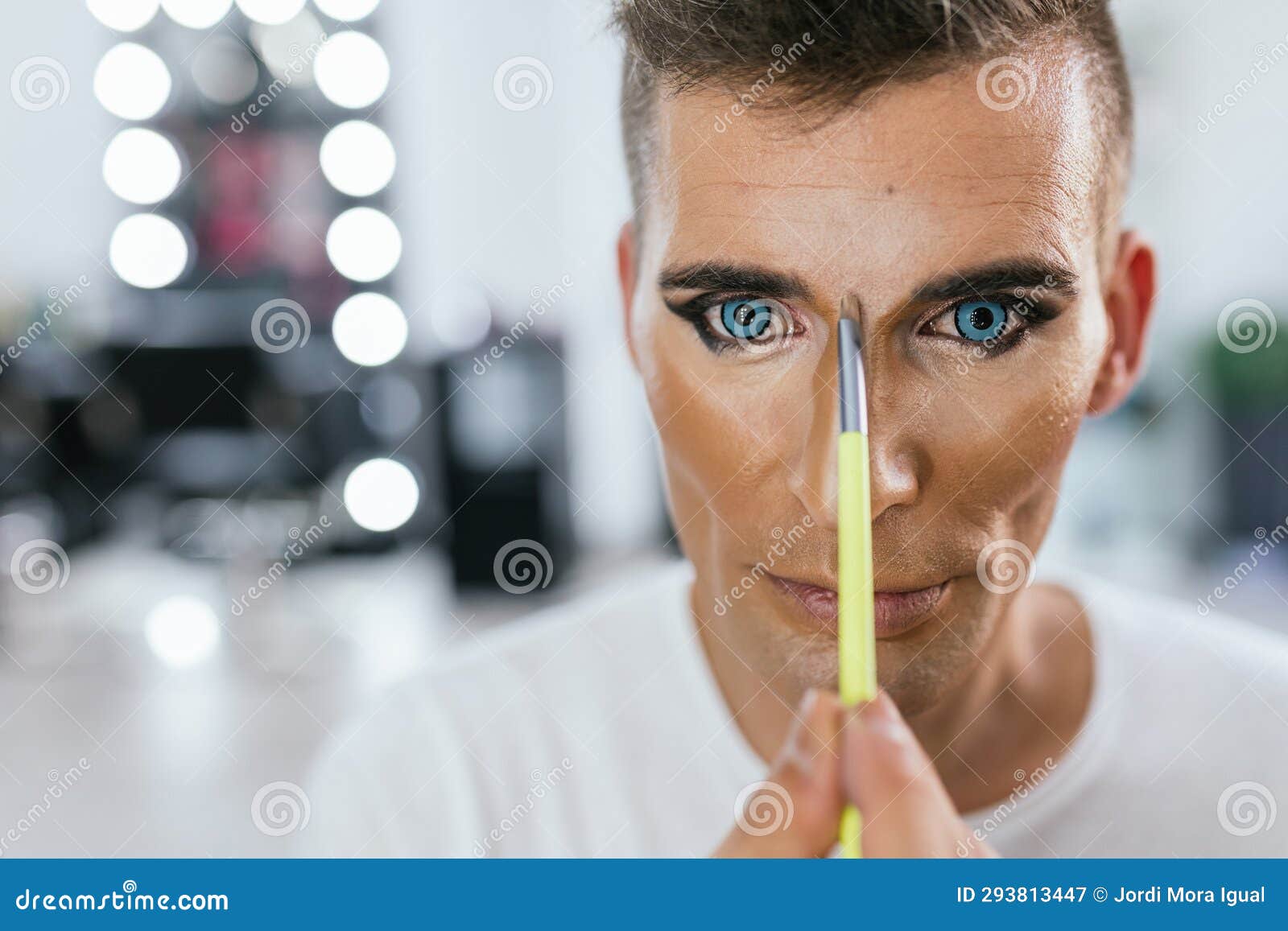 Drag Queen Making Up Alone Behind the Scenes Stock Image - Image of ...