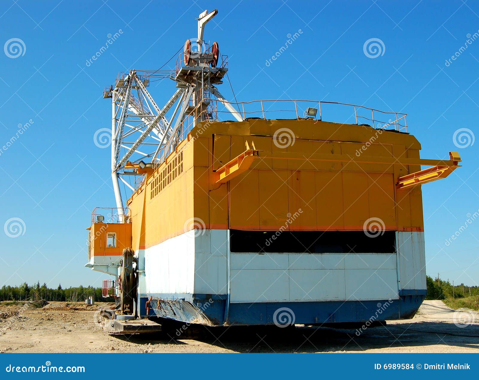 Dragline stock photo. Image of dragline, quarry, blue - 6989584
