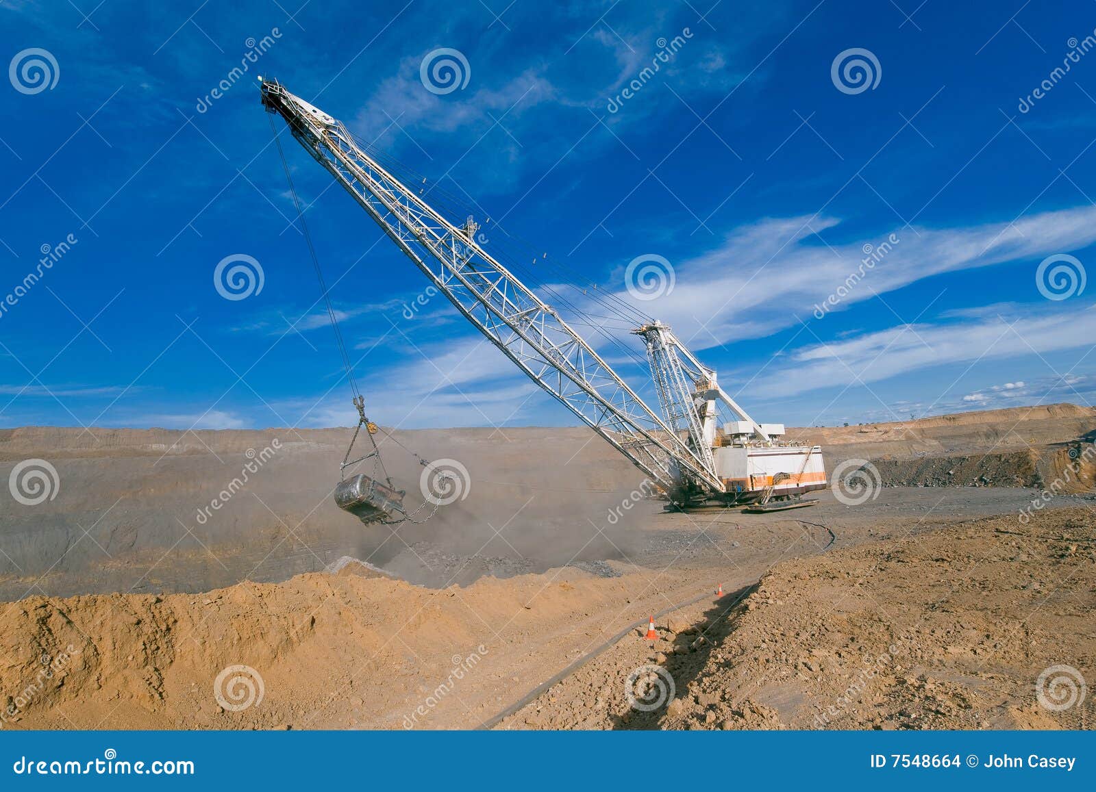 Dragline in Open Cut Coal Mine Stock Photo - Image of dragline, country ...