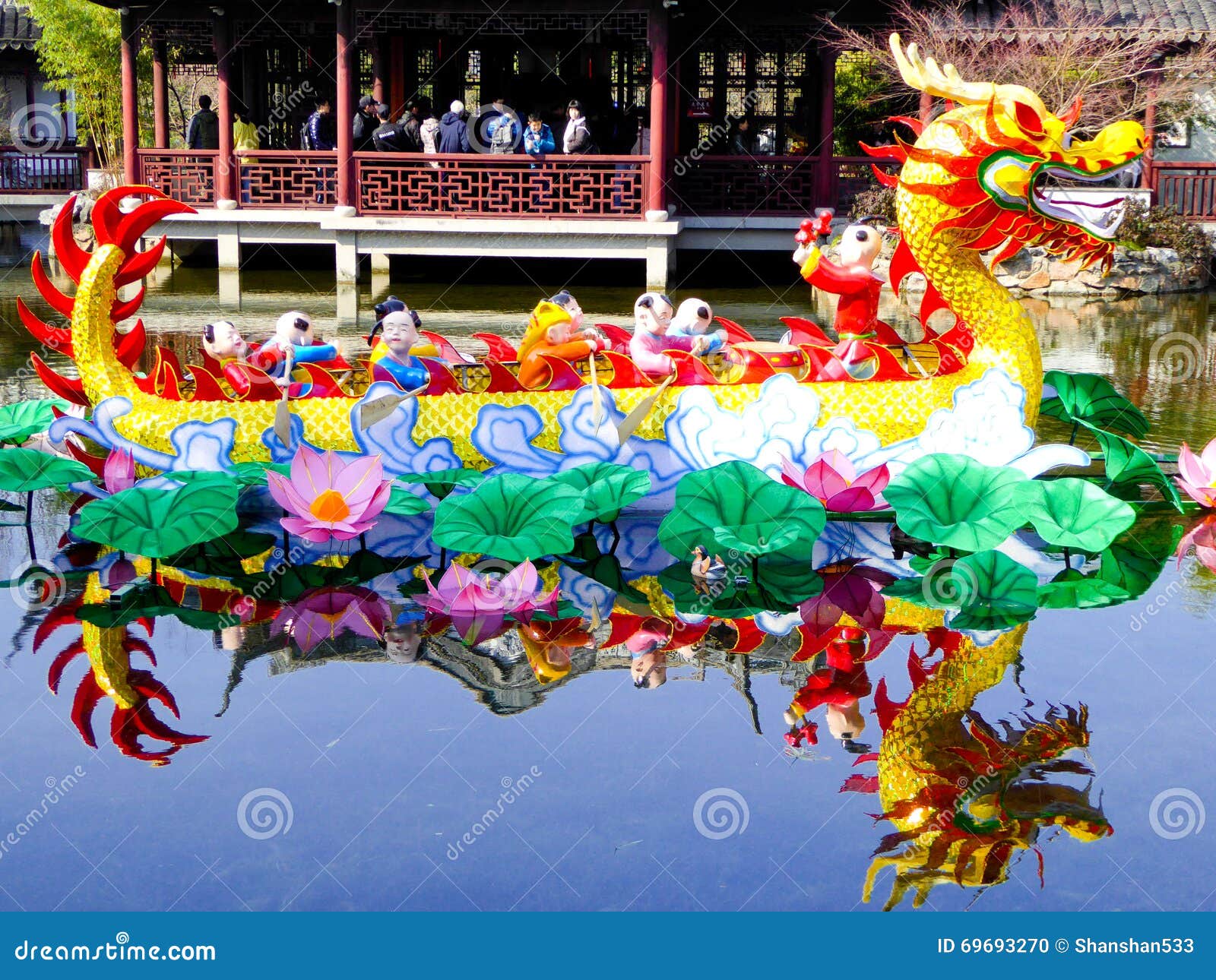 Dragon Boat Festival Lantern Redactionele Afbeelding - Image of buiten ...