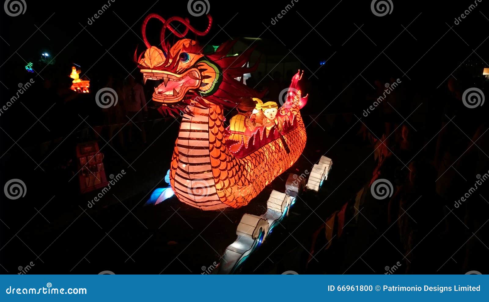 Dragon Boat Handmade Chinese Lantern Imagen editorial - Imagen de ...