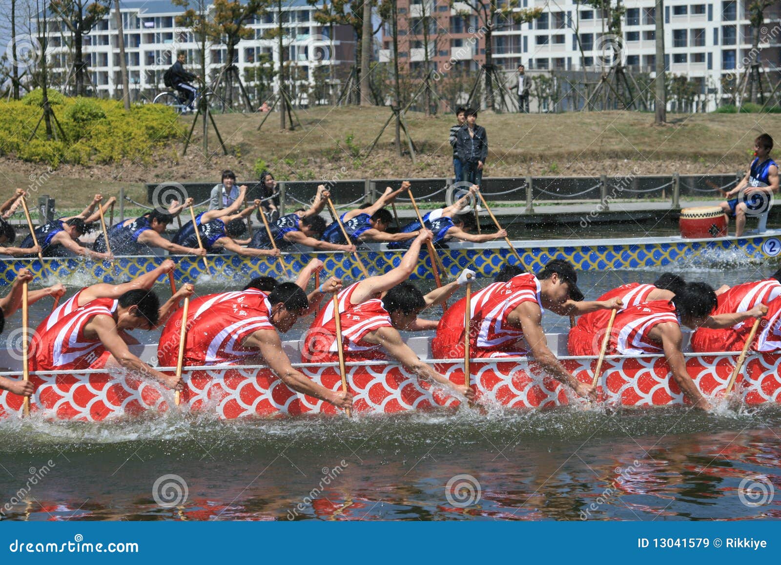 Dragon Boat racing editorial stock image. Image of competition - 13041579