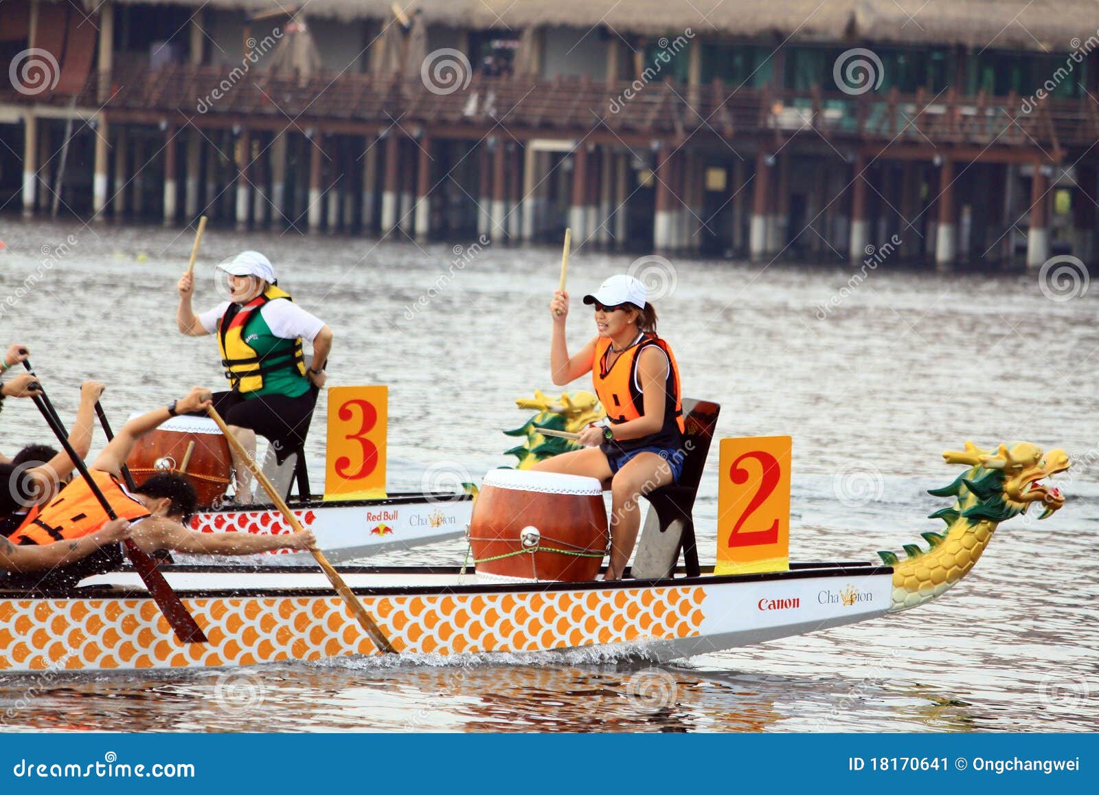 Dragon Boat Racing editorial photo. Image of dragon, drag - 18170641