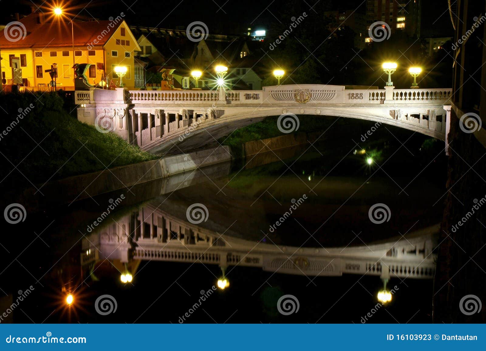 Dragon Bridge Royalty-Free Stock Image | CartoonDealer.com #43250554