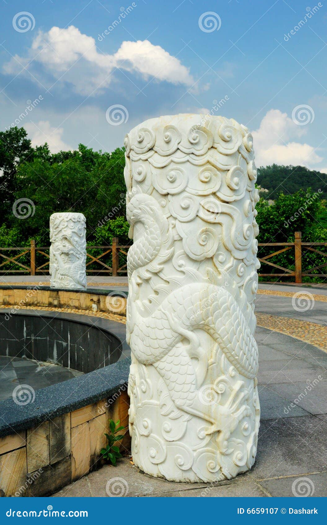 Dragon column stock image. Image of dragon, emperor, detail - 6659107