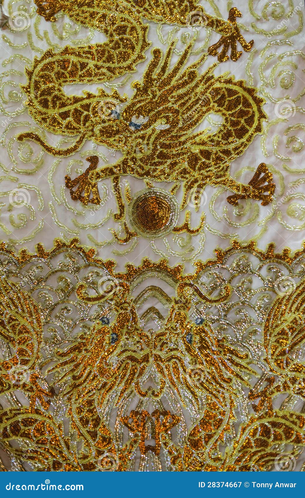 Dragon Embroidery stock image. Image of oriental, asian - 28374667
