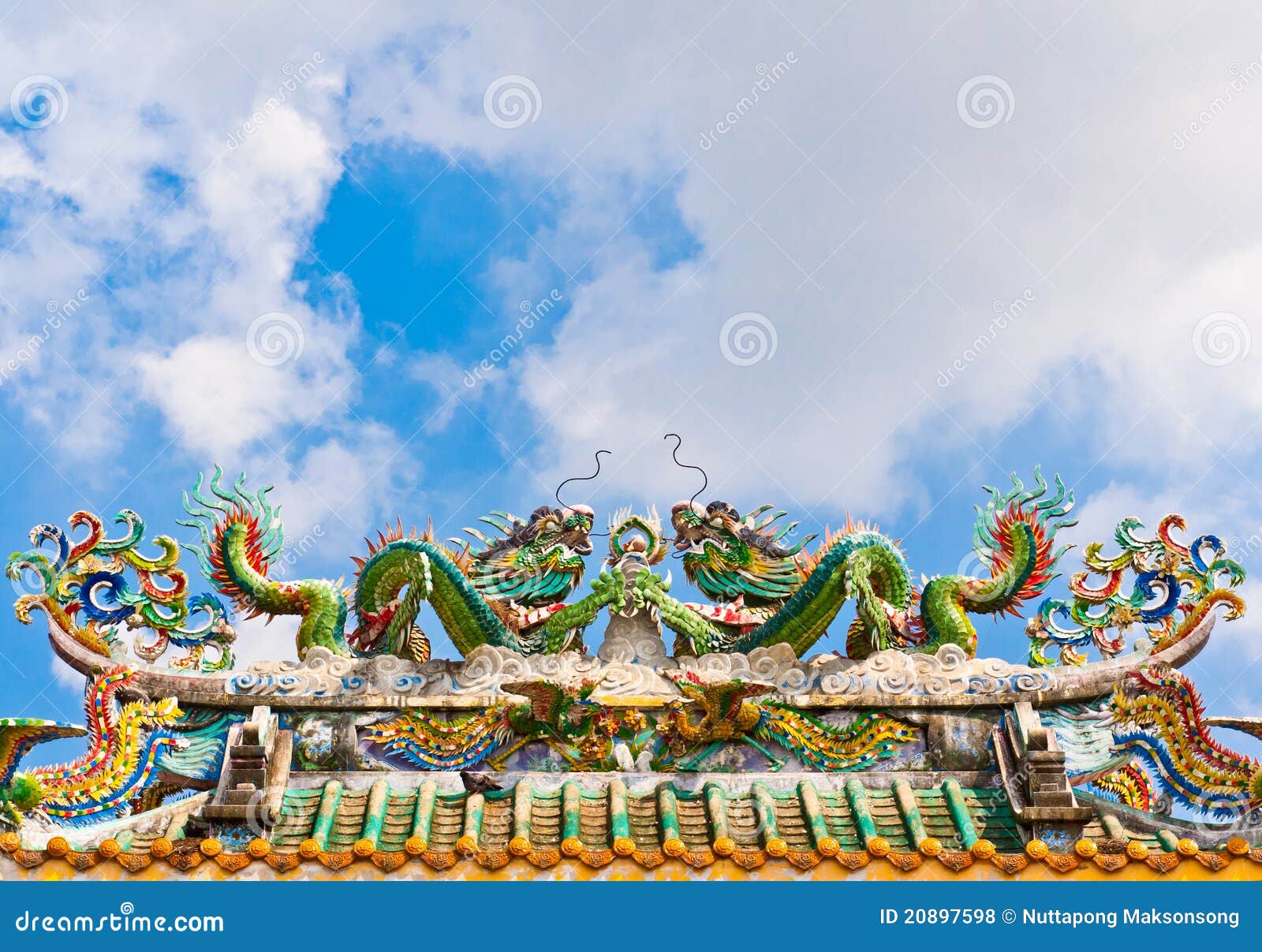 Dragon roof stock photo. Image of decoration, culture - 20897598
