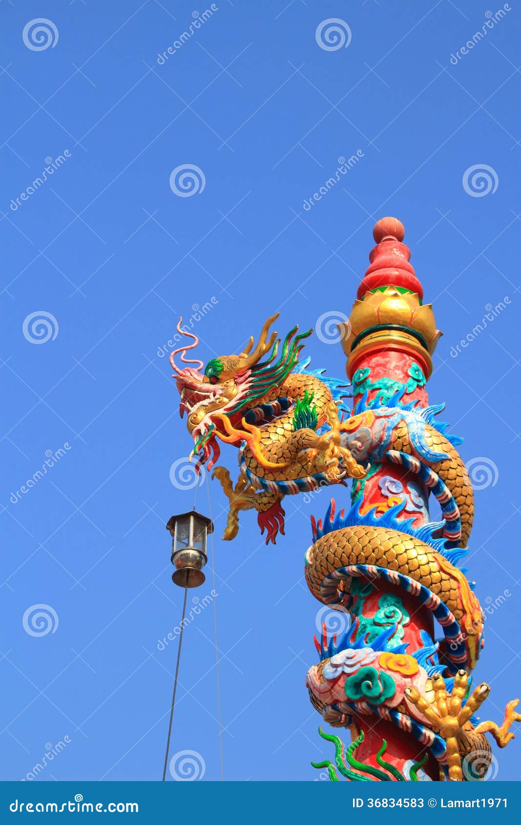 Dragon Statue Climb the Pole Stock Image - Image of ancient, symbol ...