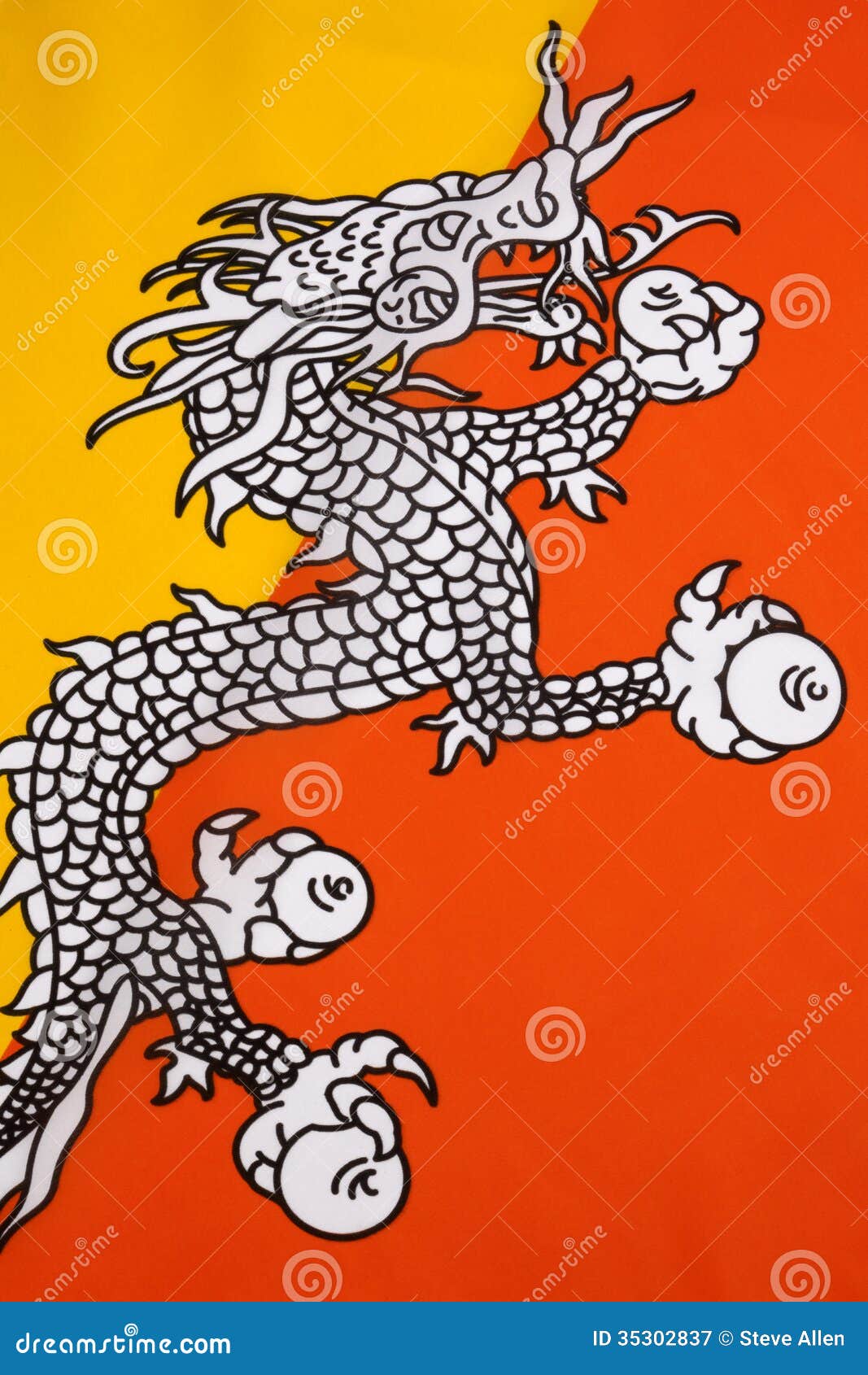 Dragon Sur Le Drapeau Du Royaume Du Bhutan Image stock - Image du ...