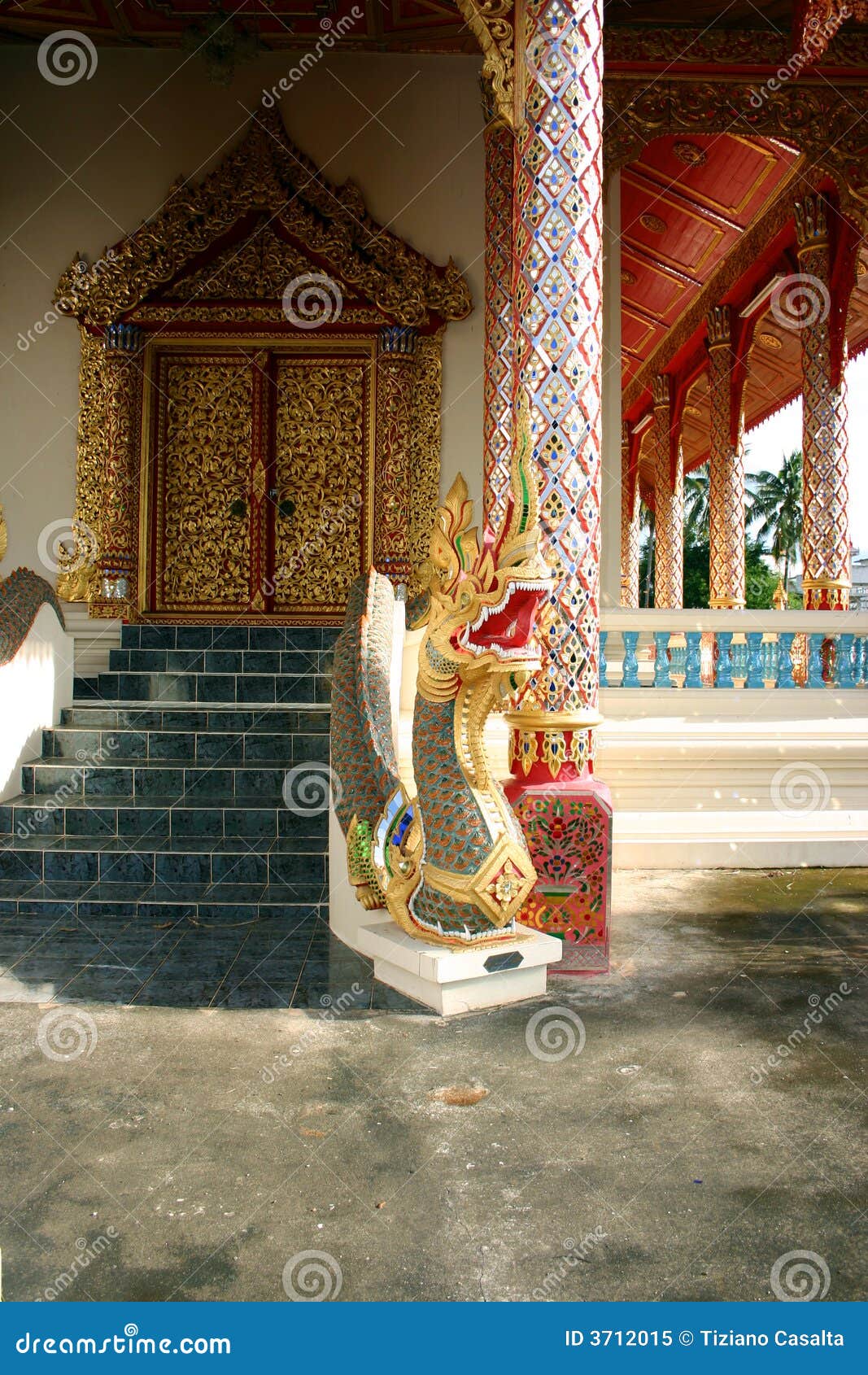 Dragon temple door stock image. Image of doorway, ornate - 3712015