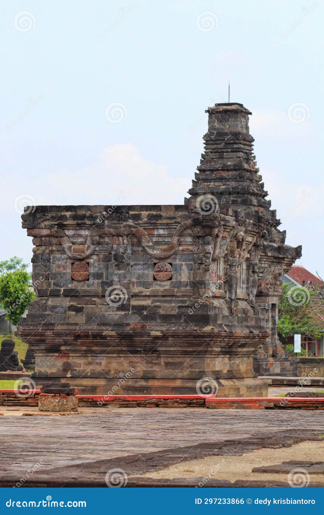 The Dragon Temple is in the Penataran Temple Complex. Editorial Photo ...