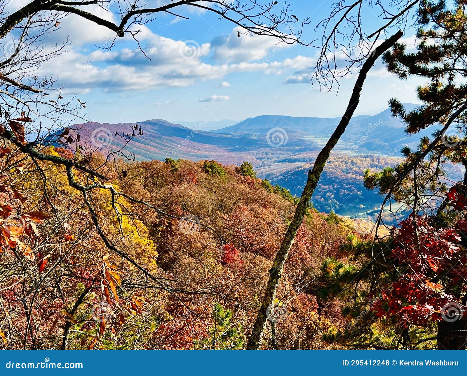 Dragons Tooth Trail in Virginia Stock Photo - Image of virginia, trail ...