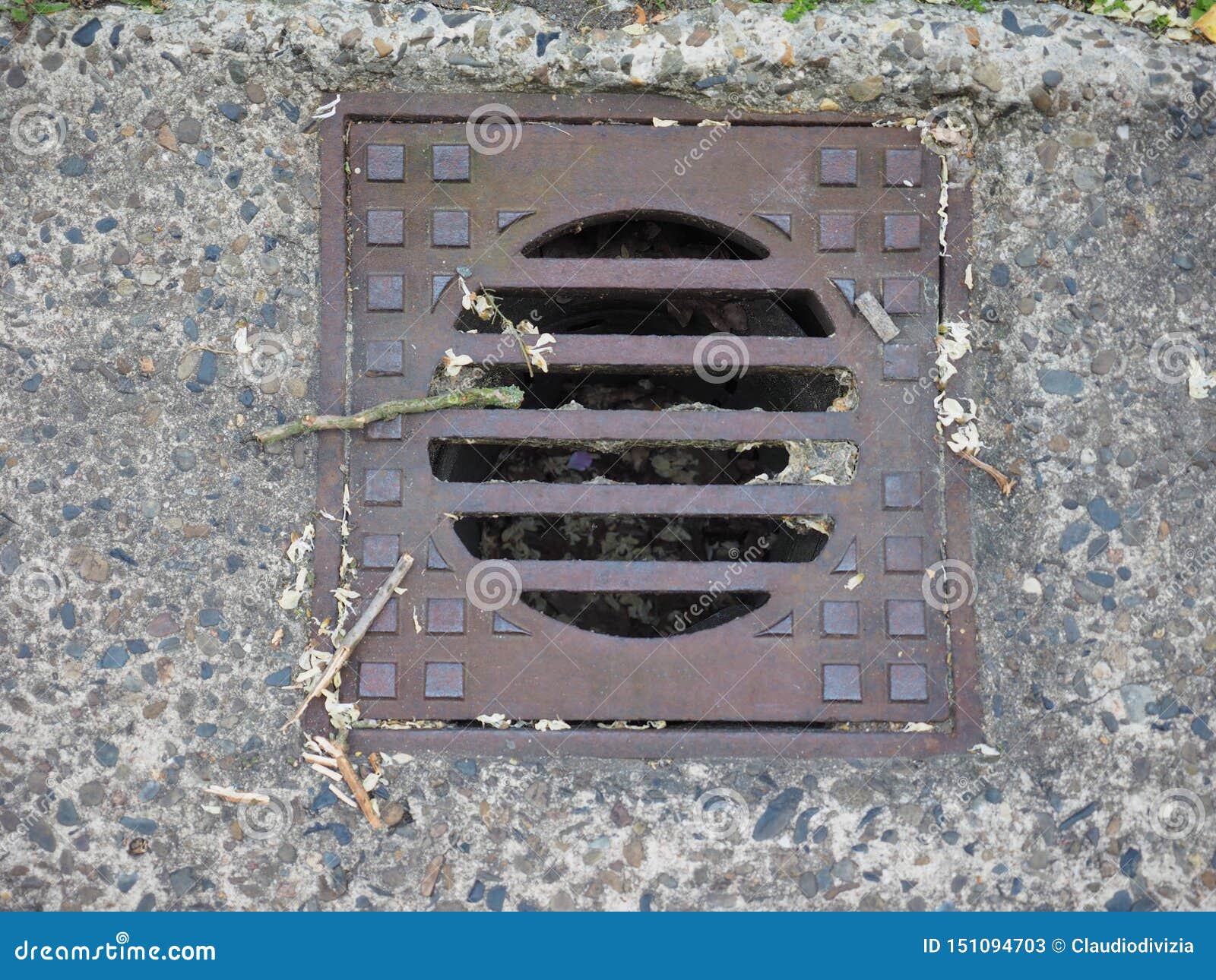 Drain manhole detail stock image. Image of chamber, hole - 151094703