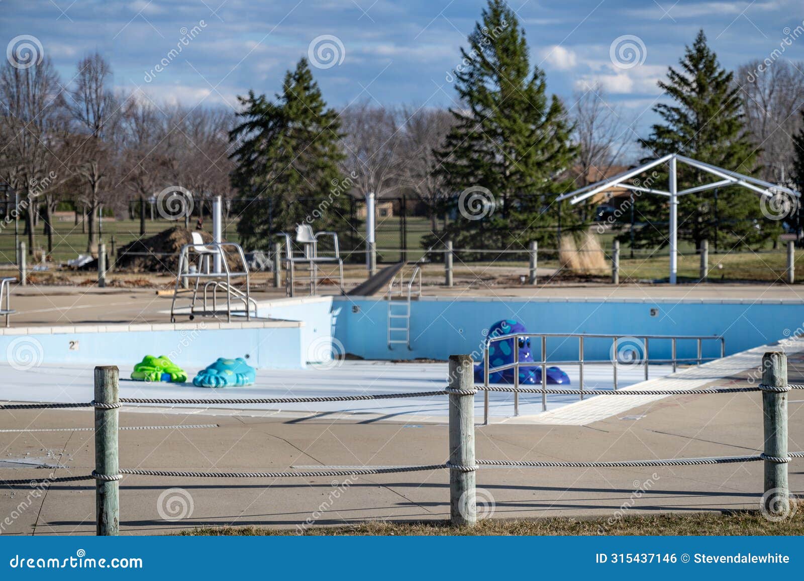 Drained and Empty Public Pool for Winterization in the Fall. Stock ...