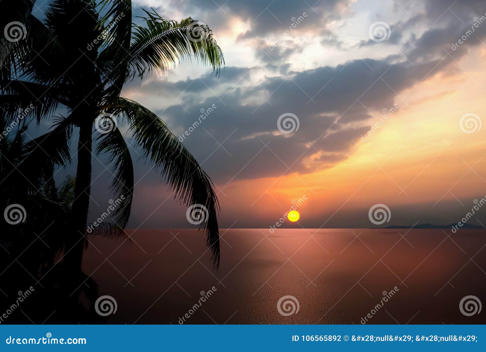 Dramatic Atmosphere Panorama View of Beautiful Sunset Sky and Cl Stock ...