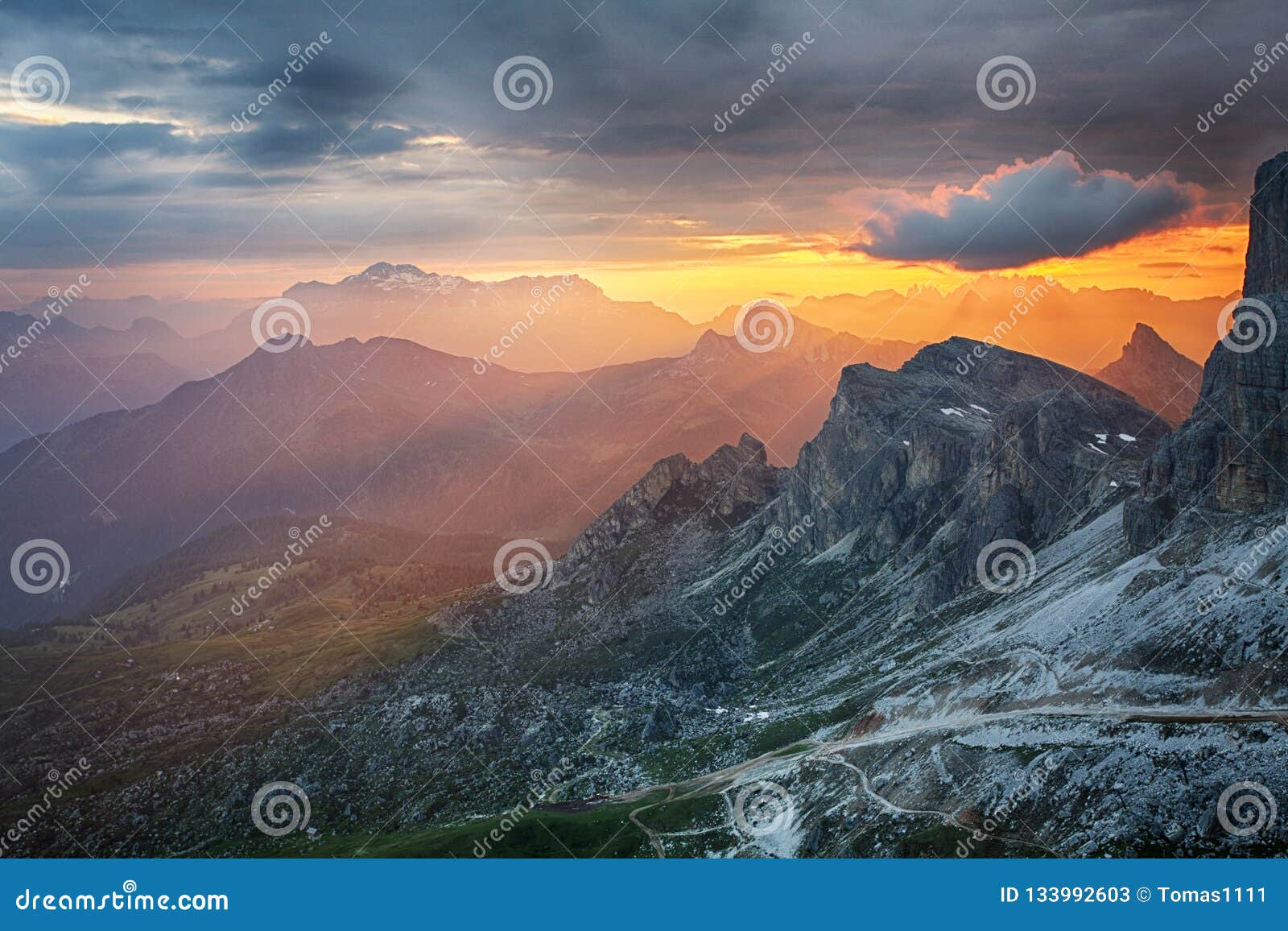 Dramatic Beautiful Sunset in Mountain Stock Image - Image of landscape ...