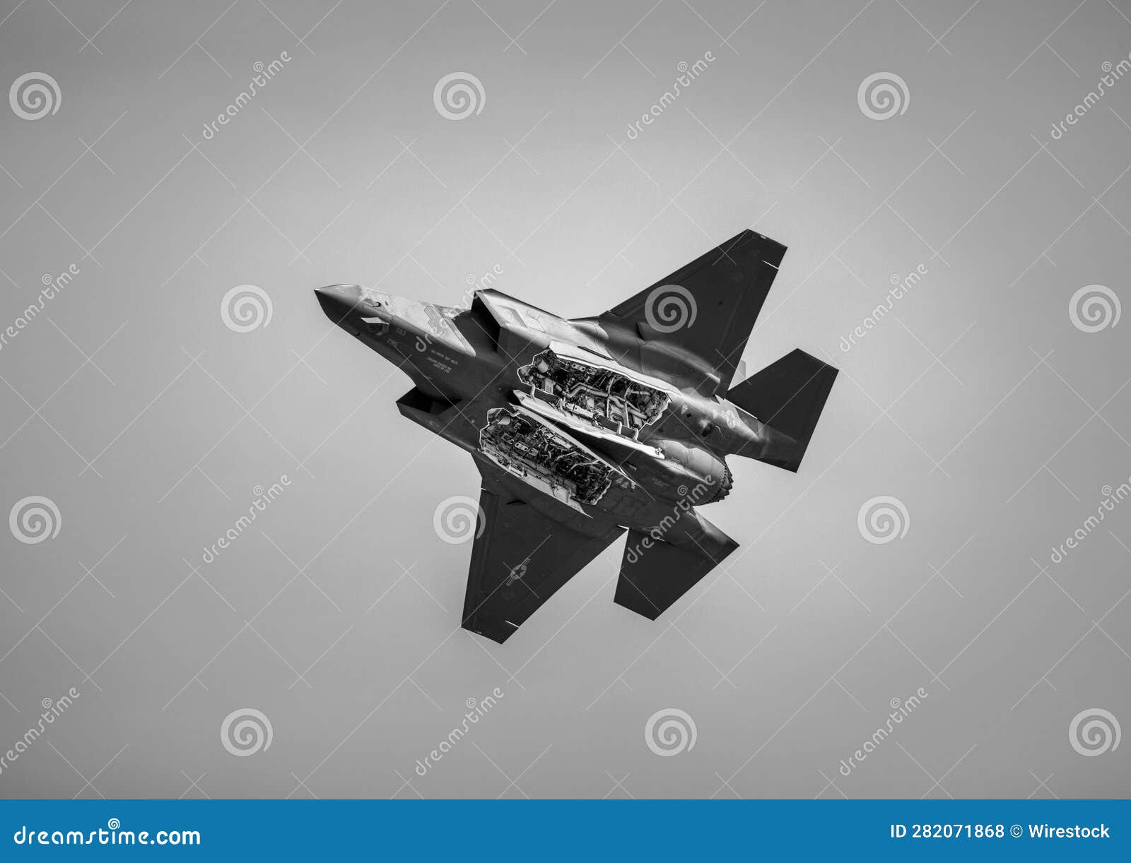 Dramatic Black and White of an Air Force F-35 Fighter Jet Soaring ...