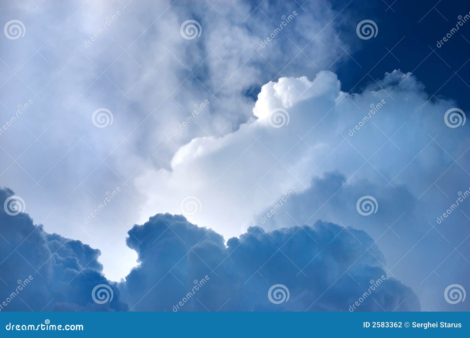 Dramatic blue cloudscape stock photo. Image of clear, heaven - 2583362