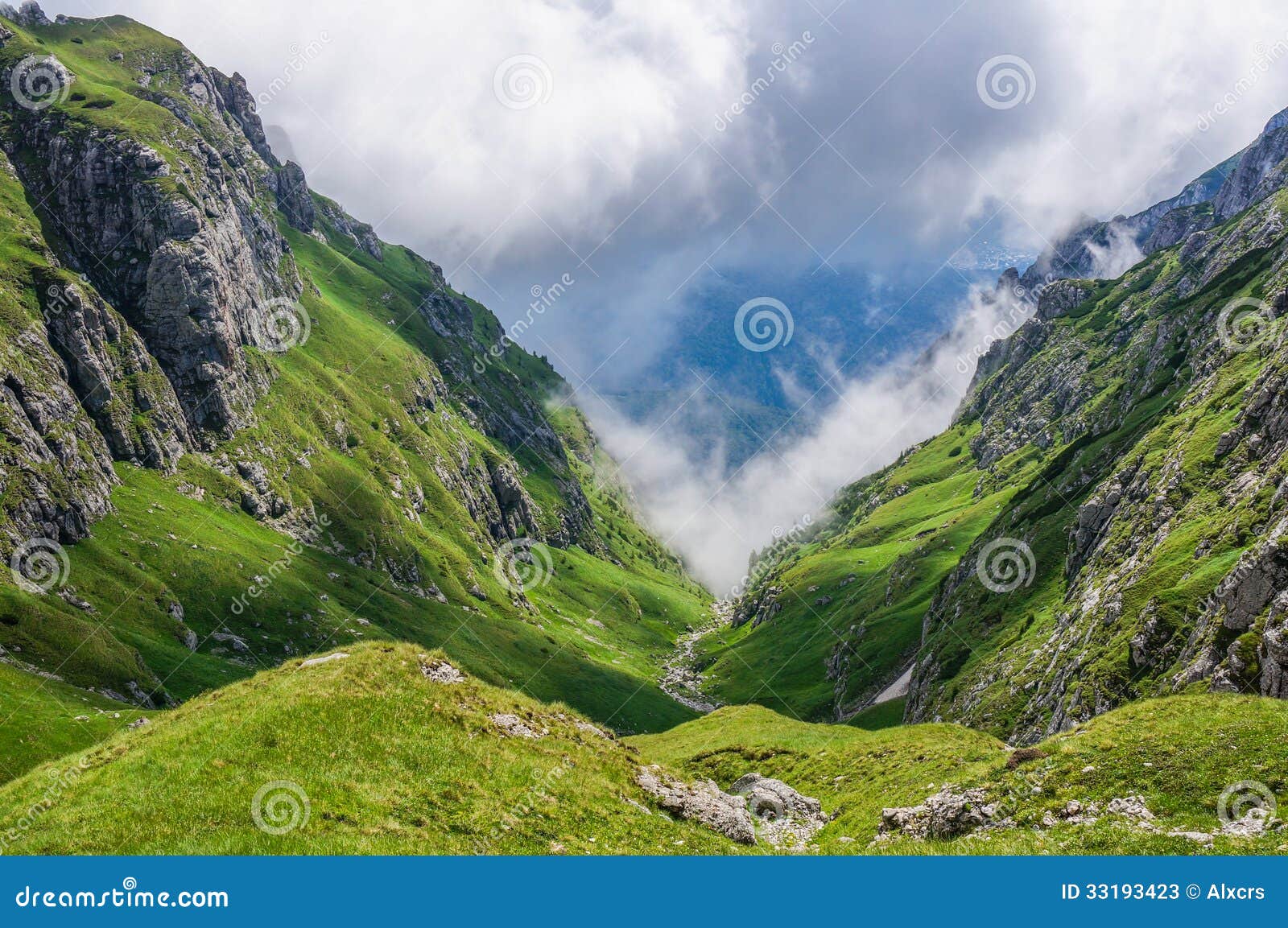 Dramatic Clouds in the Mountains Stock Image - Image of mist, beauty ...
