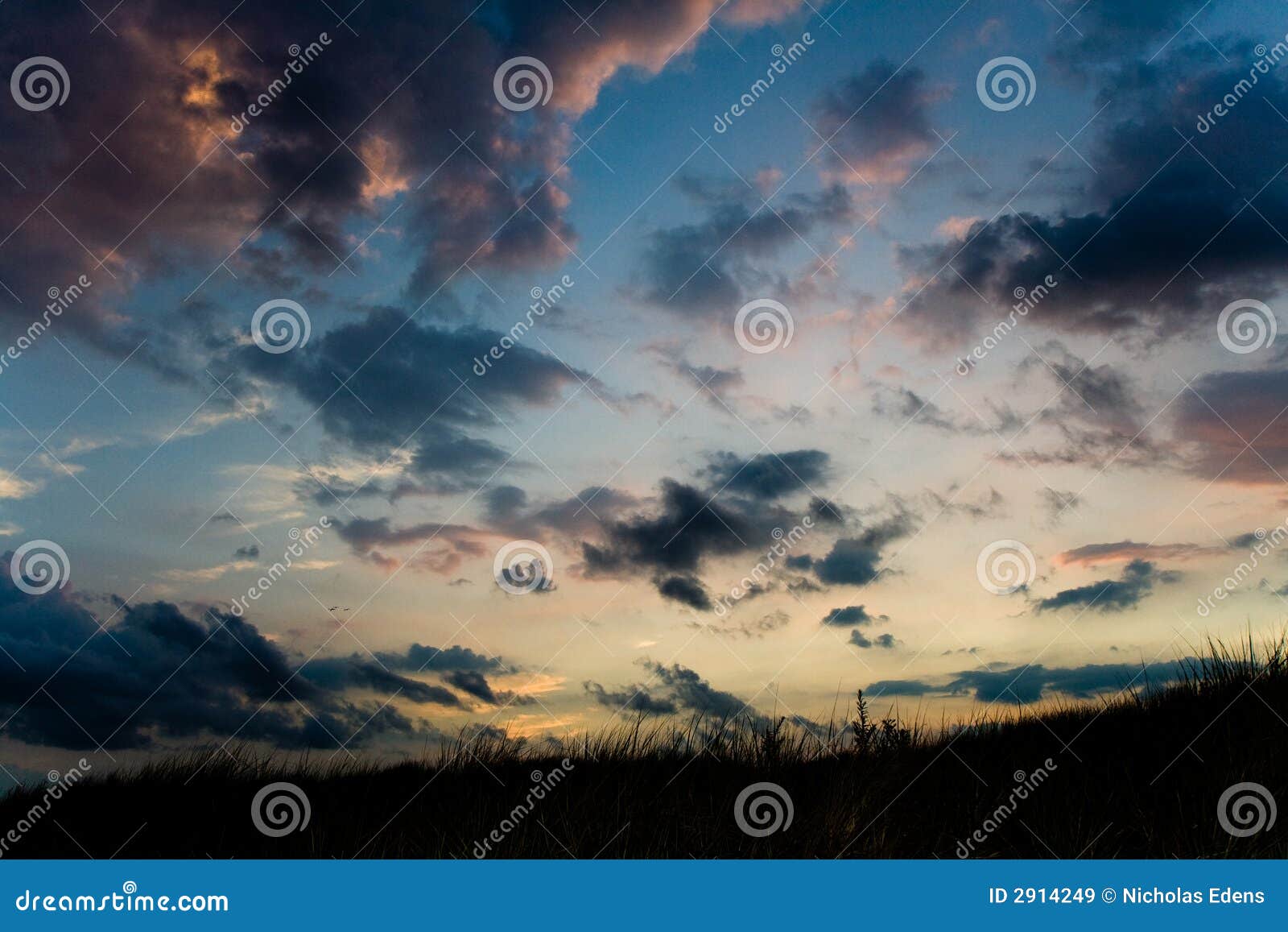 Dramatic Cloudscape stock image. Image of cloud, dark - 2914249