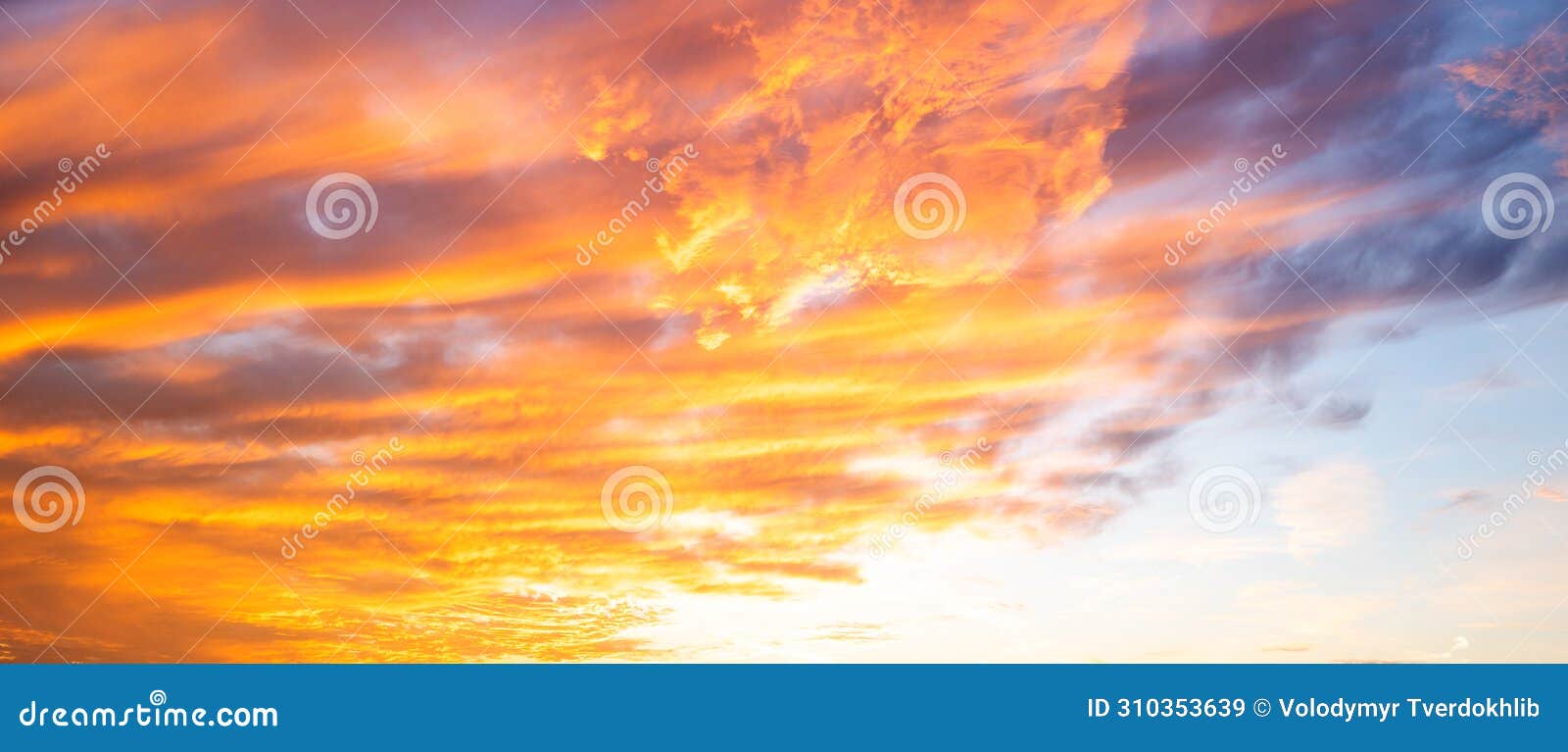 Dramatic Colorful Sunset Sky. Clouds with Sunrays. Cloudscape Sunset ...