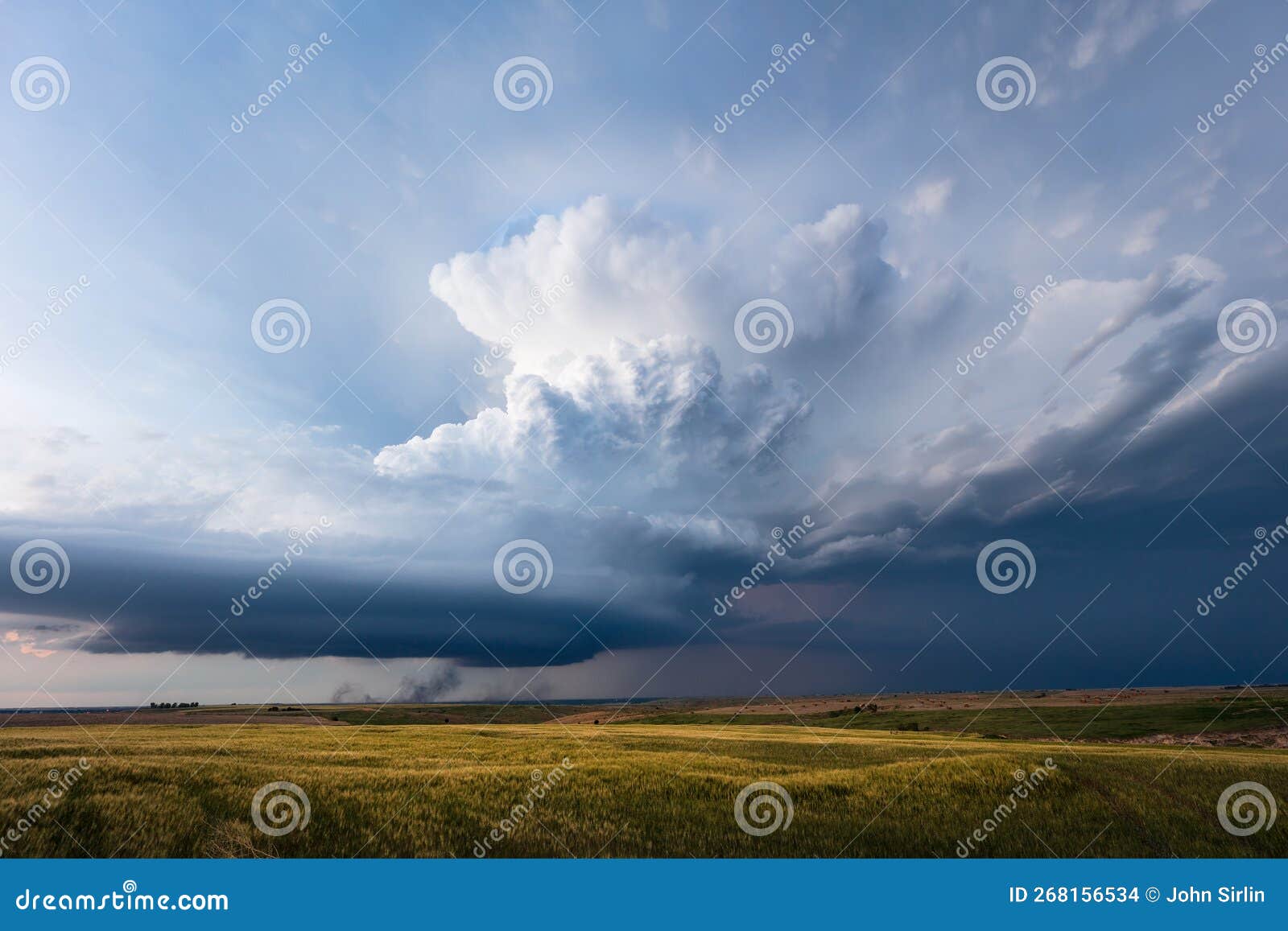 Dramatic Cumulonimbus Clouds from a Supercell Storm Stock Photo - Image ... Dramatic Cumulonimbus Clouds from a Supercell Storm Stock Photo - Image ...