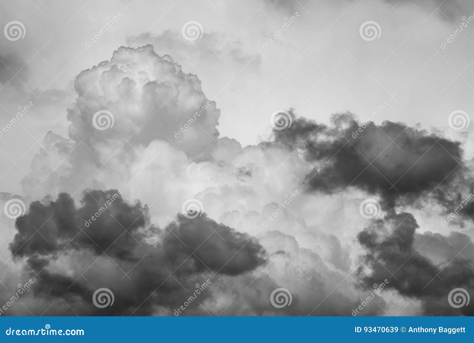 Dramatic Cumulus Clouds Background Stock Image - Image of high, stratus ...